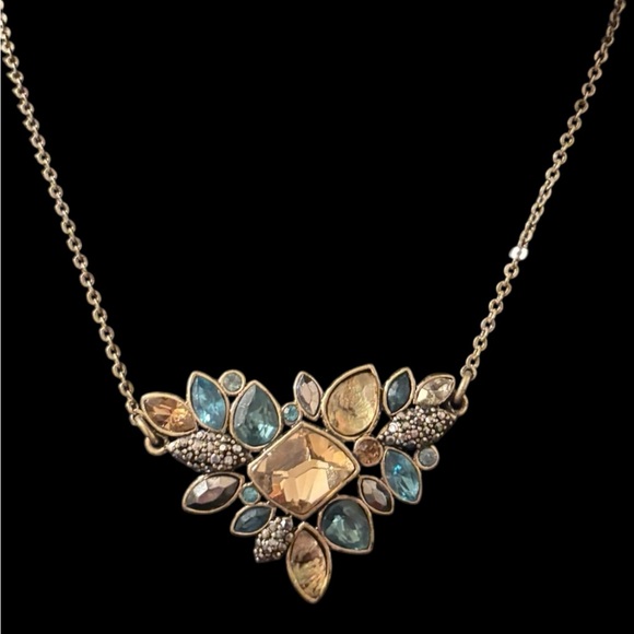 Chloe + Isabel | Jewelry | Chloe Isabel Gold And Blue Floral Necklace ...